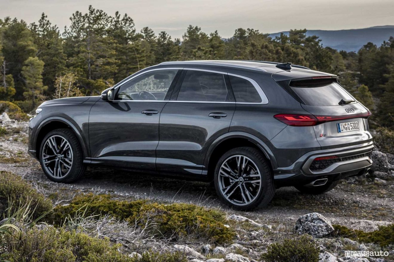Nuova Audi Q5, dimensioni, interni, motori e prezzo