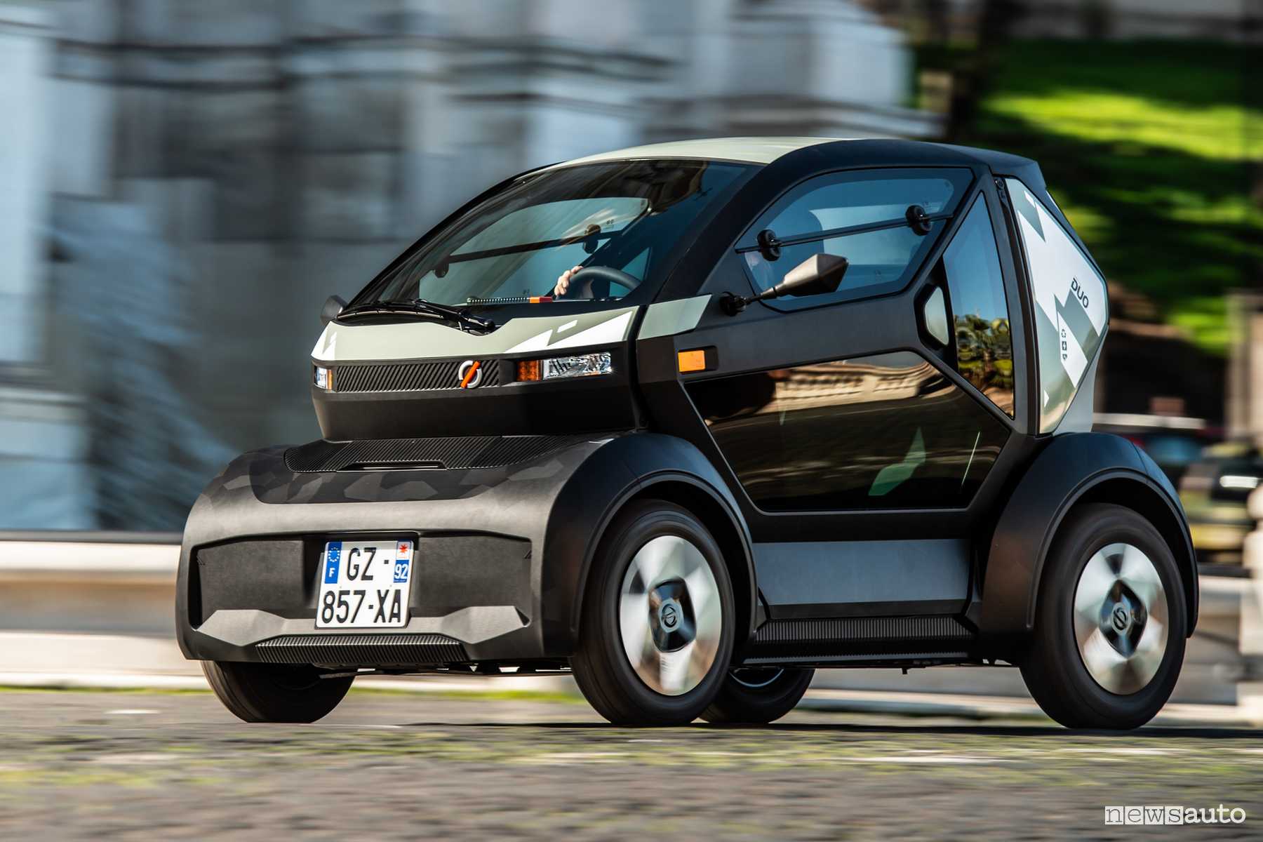 Mobilize Duo, caratteristiche e prezzo della microcar elettrica erede ...